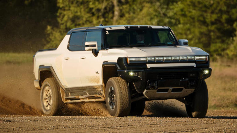 2025 GMC Hummer EV pickup truck