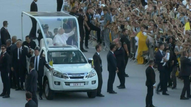 À Barcelone, le pape Léon XIV évoque santé mentale et féminicides lors ...