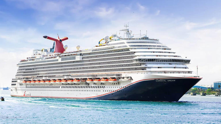Carnival Cruise Line reveals revamped rewards, new cruise cards