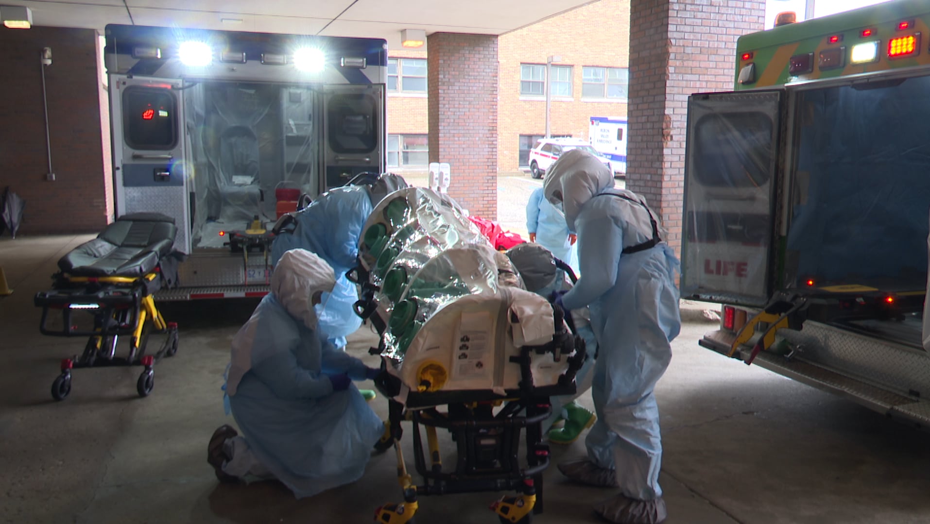 Michigan hospitals practice transferring patients with deadly pathogens