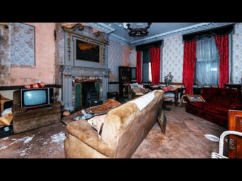 The abandoned mansion with cars left behind