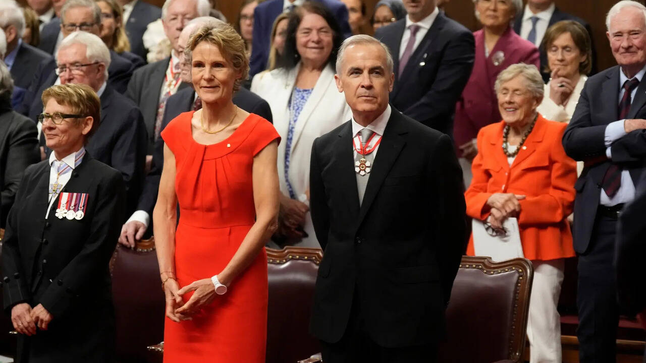 Louise Arbour installed as Canada's governor general, representing King ...