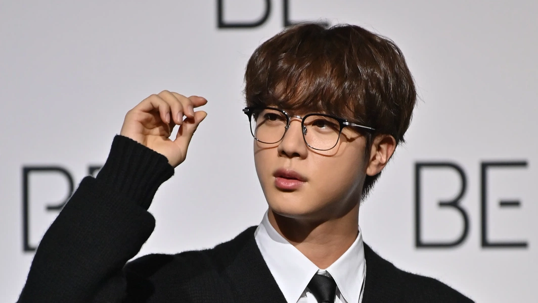 Jin’s ‘members zone’ ritual adds heartfelt touch to BTS FESTA 2026