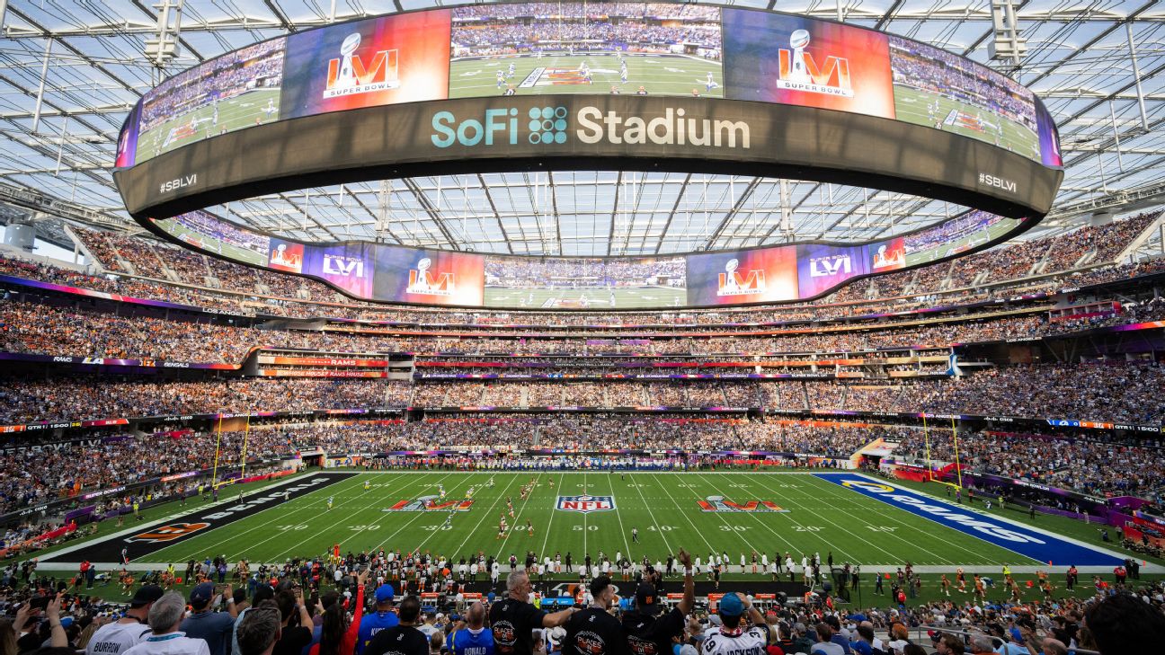 SoFi Stadium workers' union reaches deal to avoid strike during World Cup