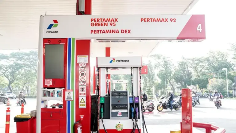 Harga Pertamax Green 95 naik jadi Rp 17.000 per liter, Celios soroti ...