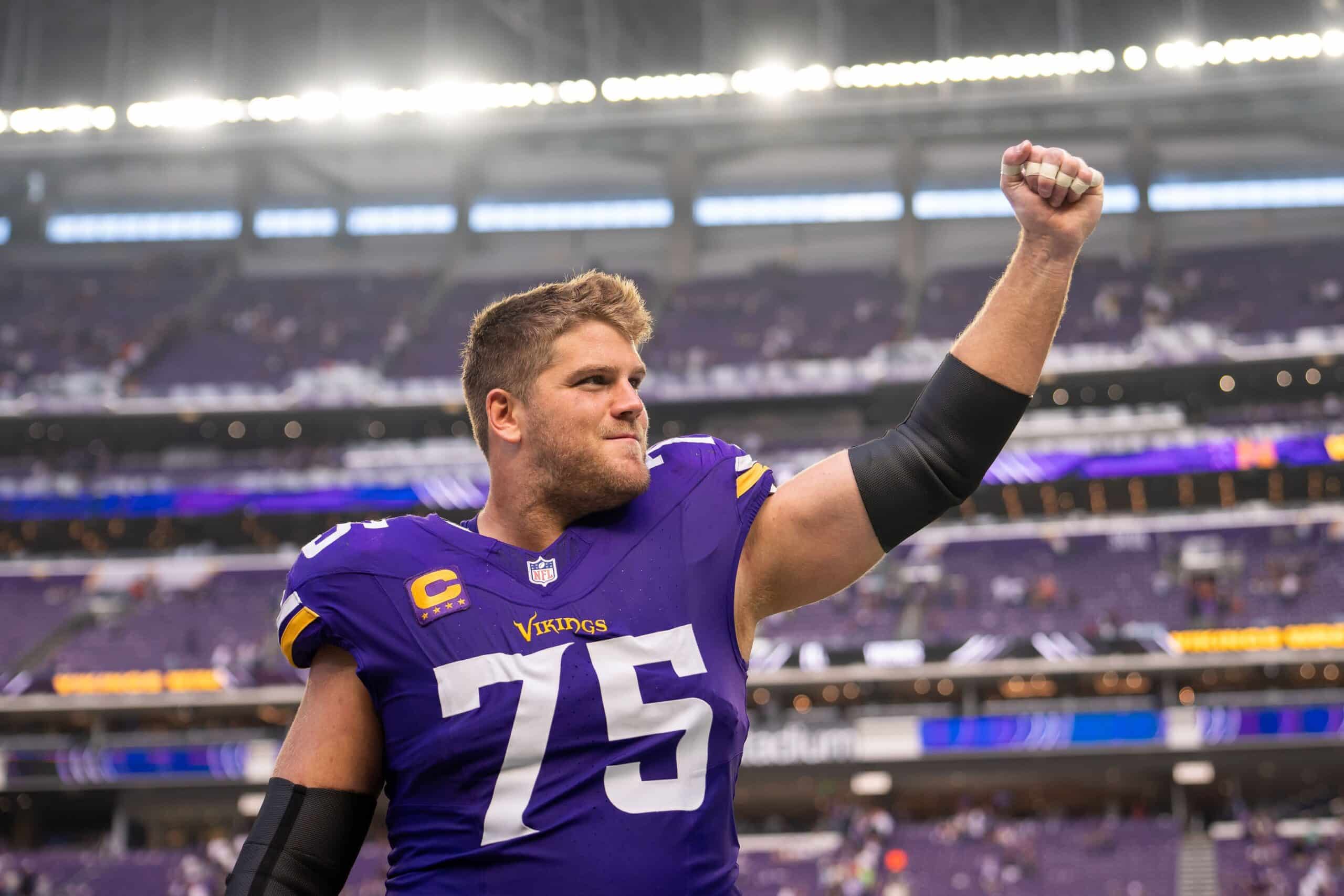 Minnesota Vikings: 2x-Pro Bowler reveals plans for mandatory minicamp