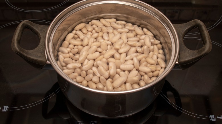 13 common mistakes everyone makes when cooking beans