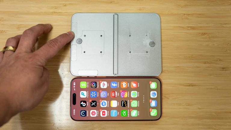 iPhone Ultra: Apple first folding iPhone design, display, and release ...