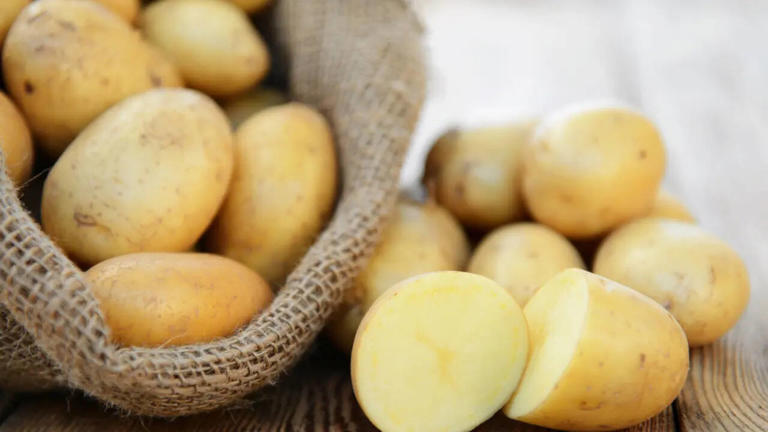 Unable to focus? Sadhguru suggests avoiding this popular root vegetable ...