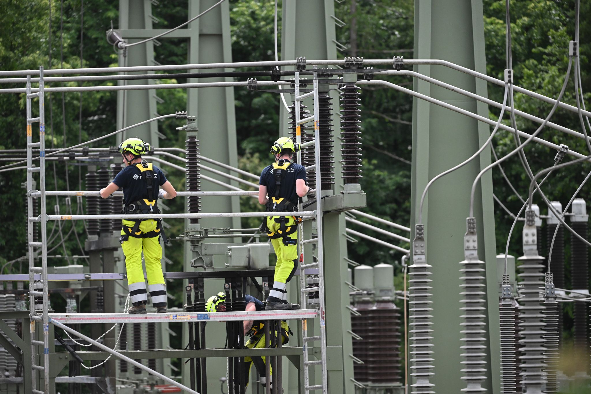 Suspicions of arson strengthen over fire at German substation