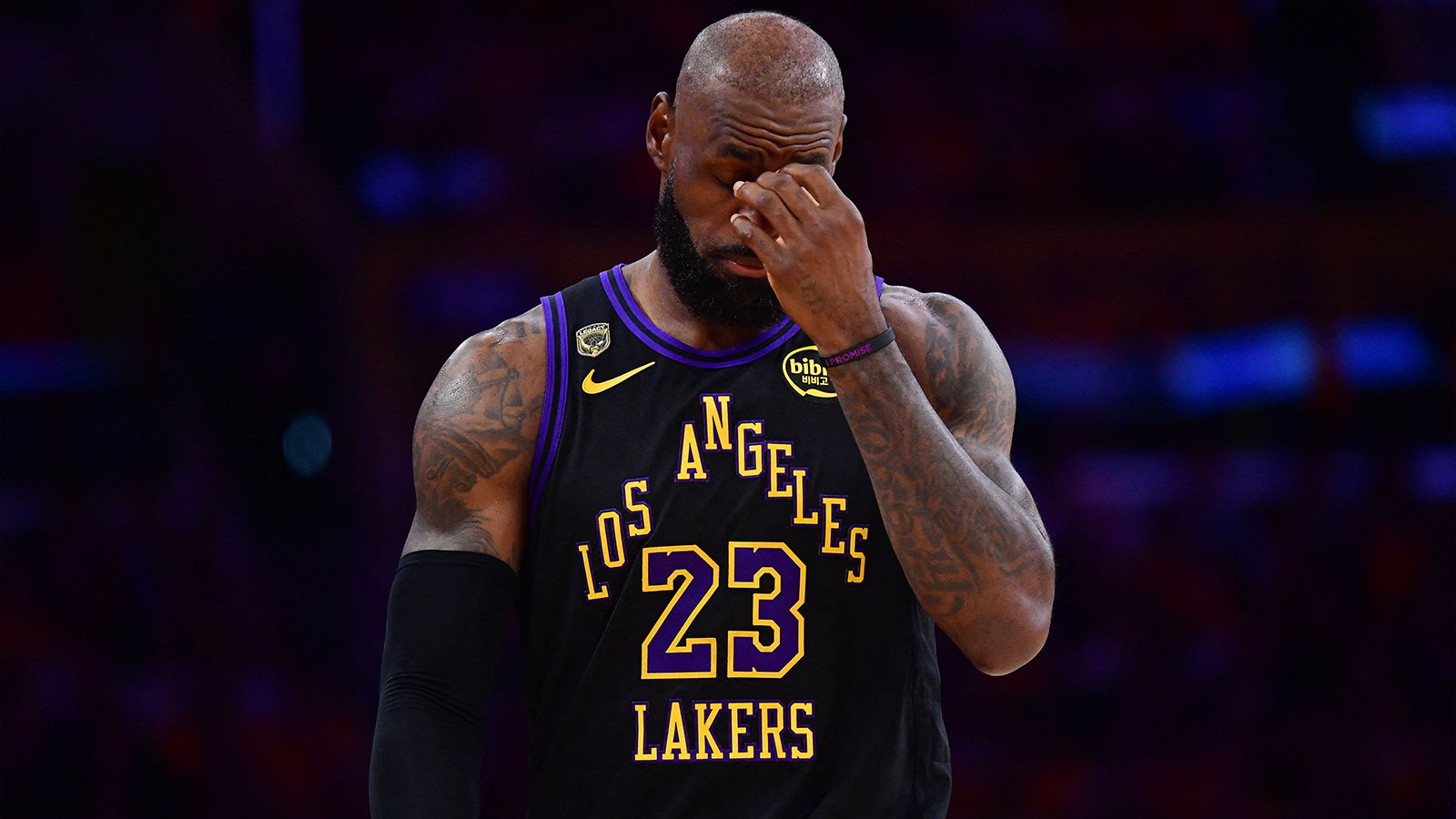 Lakers’ LeBron James wants it known he doesn’t watch Fox News, drops ...