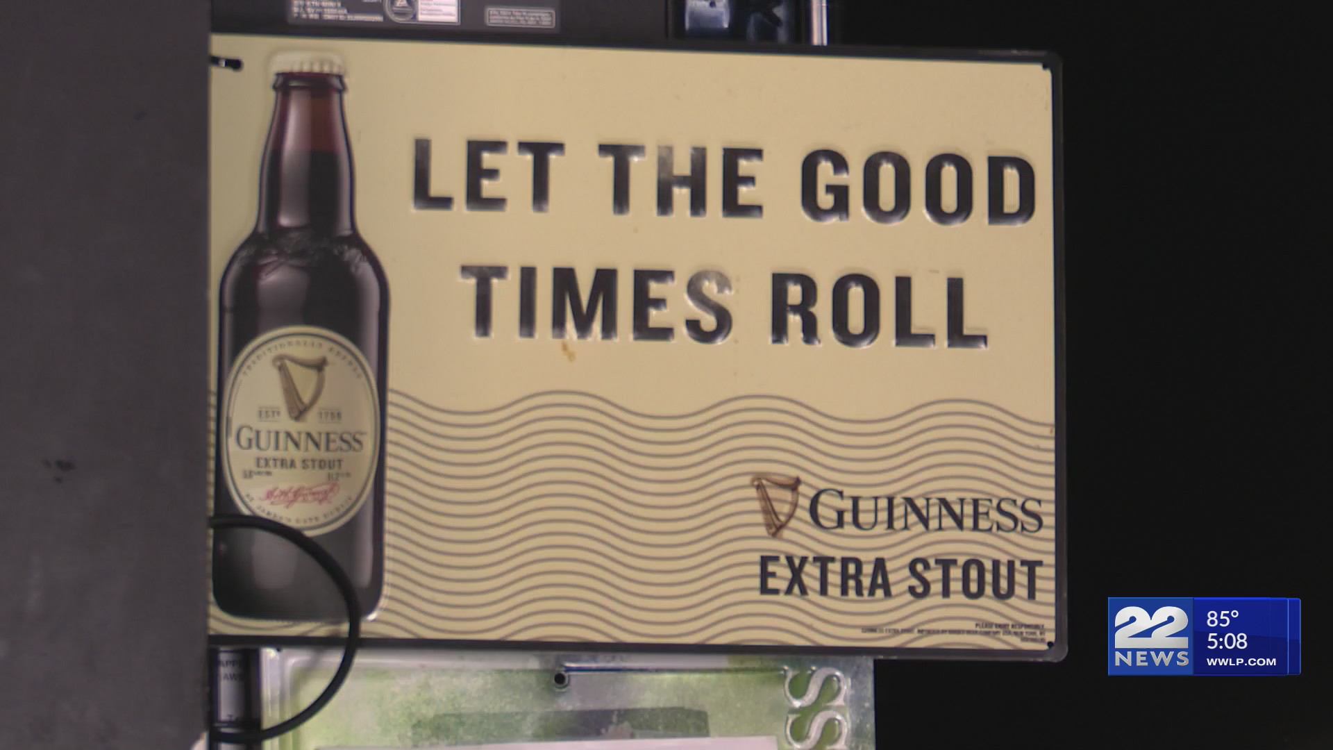 Massachusetts extends alcohol service hours