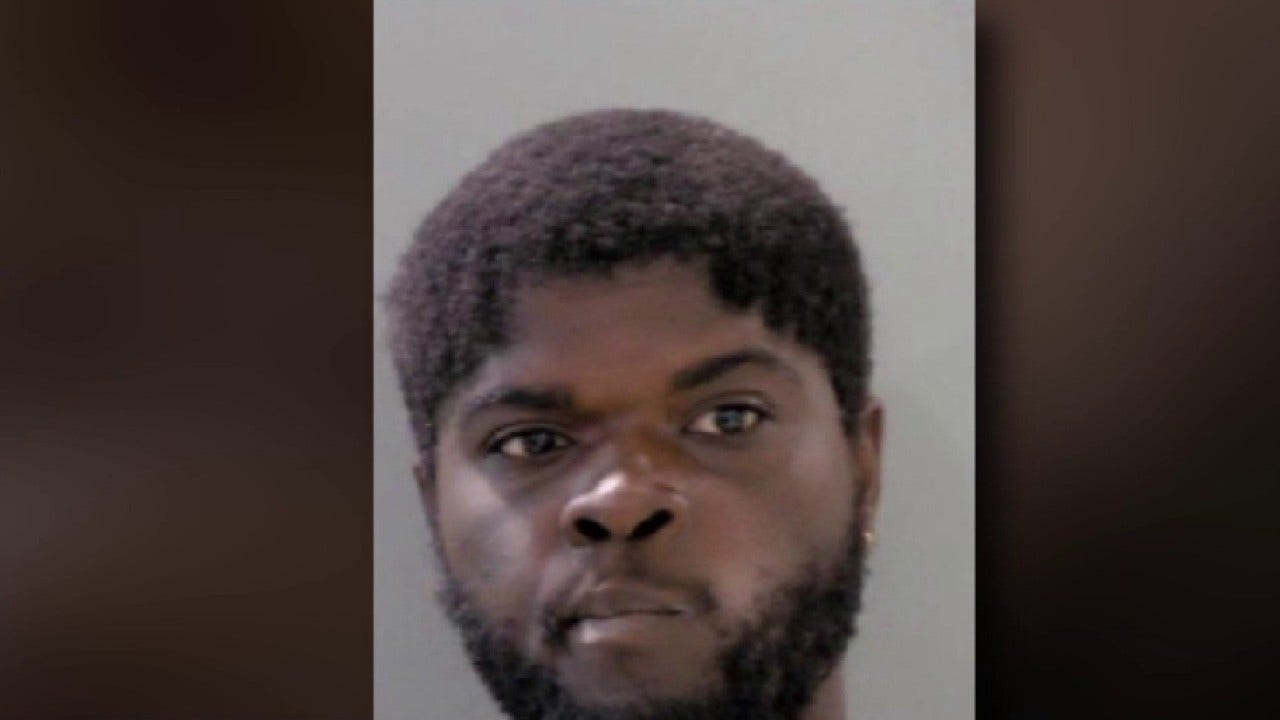 Detroit man charged after allegedly beating girlfriend at Potbelly ...