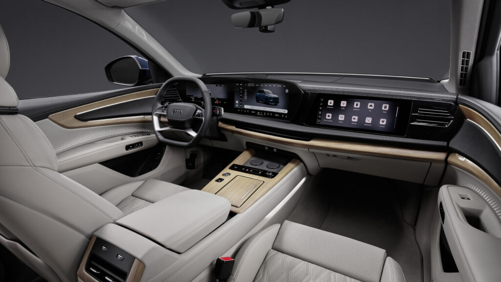 Iconic Audi Q7 takes shape after 20 years for its third generation!