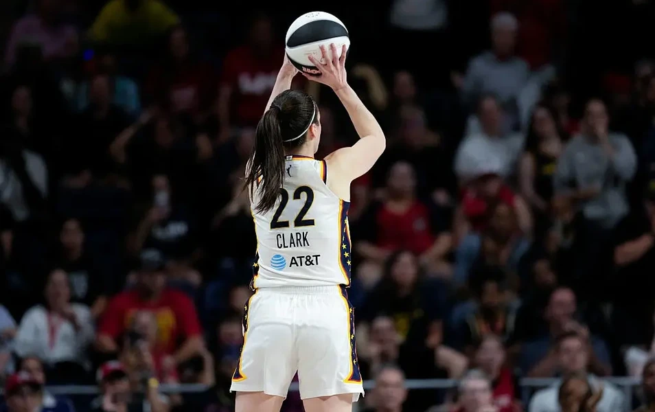 Clark's game-winner sparks Fever confidence and camaraderie