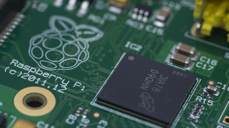 4 of the best Raspberry Pi cases for your project