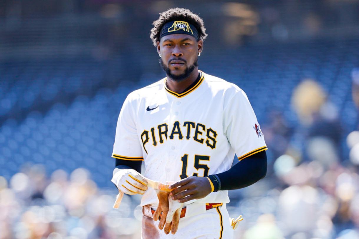 Oneil Cruz still dealing with hand injury