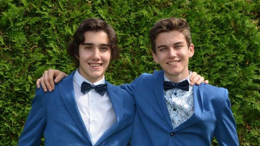 De la pouponnière à l’université, ces jumeaux ont toujours étudié ensemble