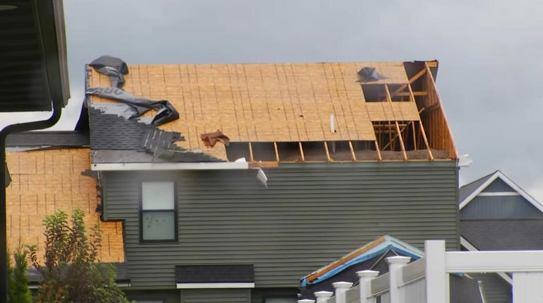 EF-1 tornado causes destruction, power outages in Freeland