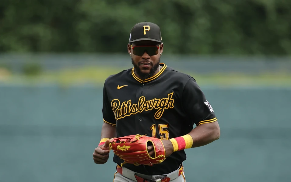 Pirates scratch Oneil Cruz vs. Dodgers over hand injury
