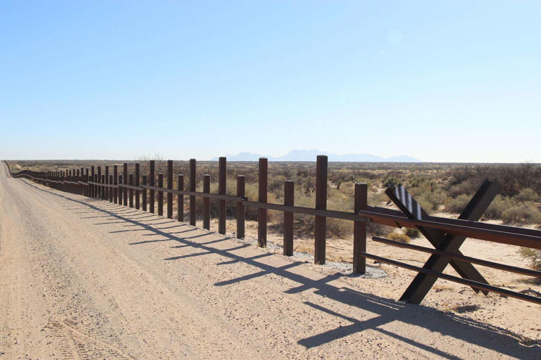 Trump administration to install metal barriers in Big Bend National Park