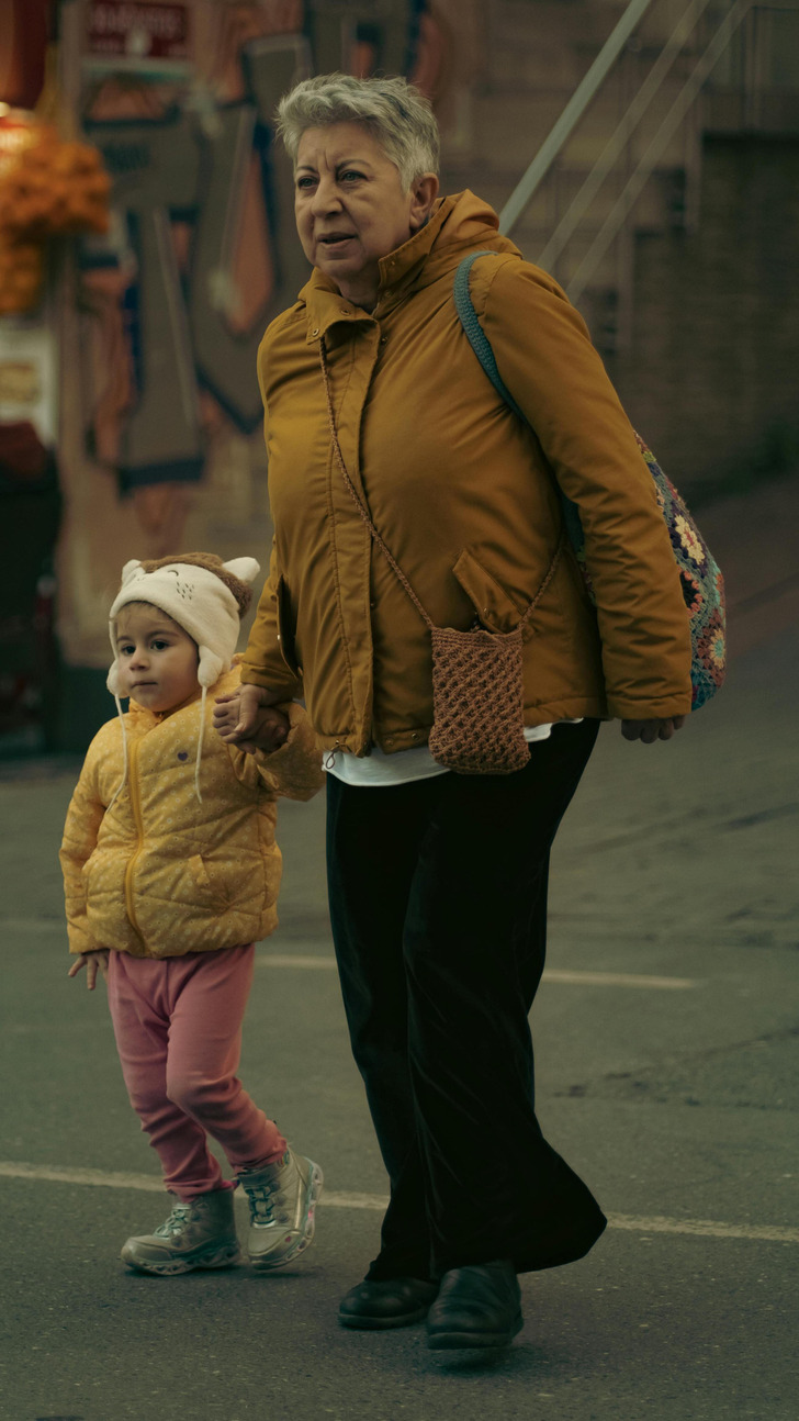 10 moments a child’s kindness reached hearts so lonely even hope had ...