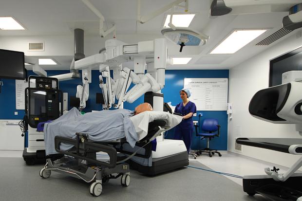 Poole Hospital launches new generation surgical robots with world-class ...
