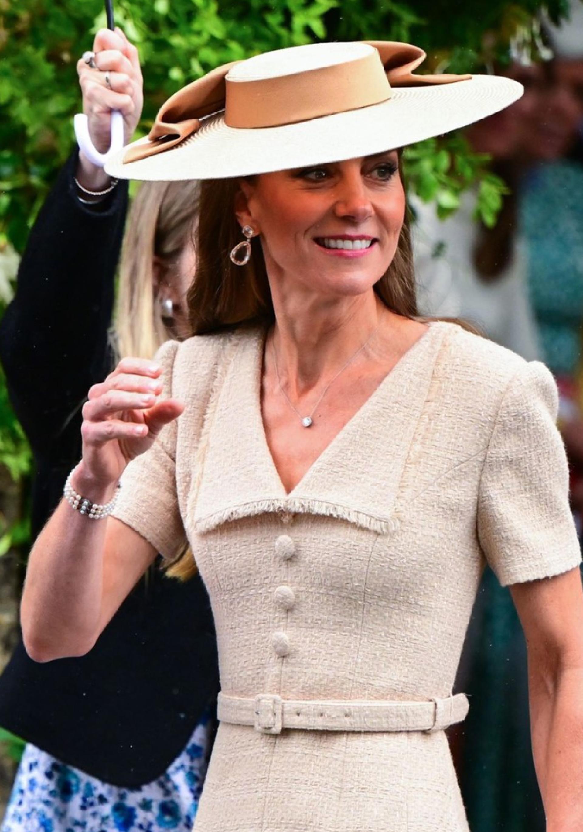 Fans notice minor nail flaw on Kate Middleton at wedding appearance