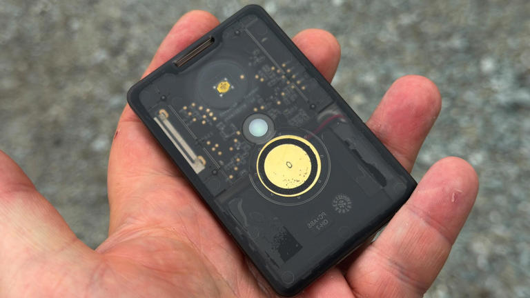 I found an AirTag alternative unlike any other - it doesn't even use ...