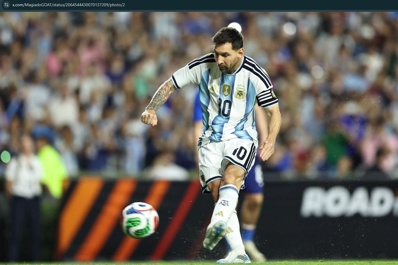 Reaksi 5 ikon sepak bola lihat Lionel Messi cetak hattrick di Piala ...
