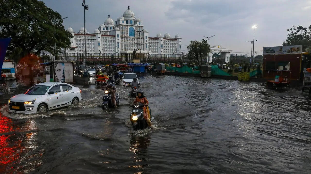 Hyderabad rain fury: Teen, auto driver killed; downpour triggers ...