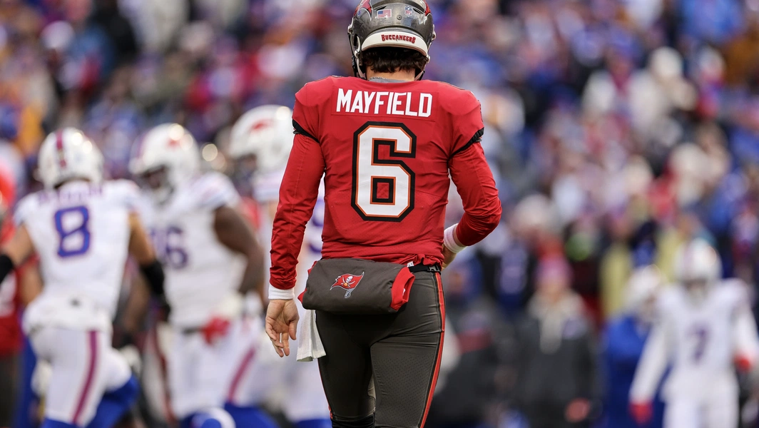 Mayfield, Buccaneers remain far apart as contract deadline nears