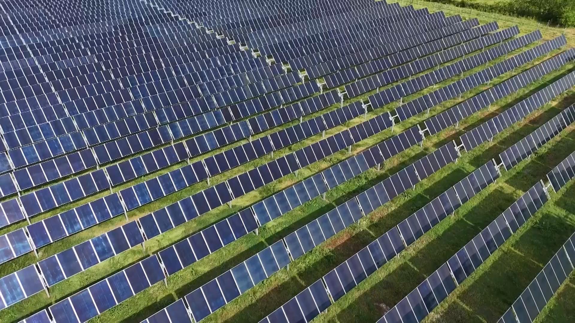Solar power hits new milestones in the US even as Trump boosts coal ...