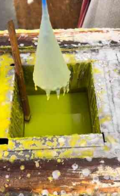 Plop plop goose wax pouring and melting