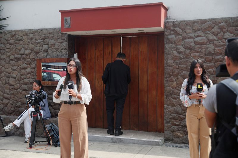 Peru election remains on knife edge between Fujimori and Sanchez