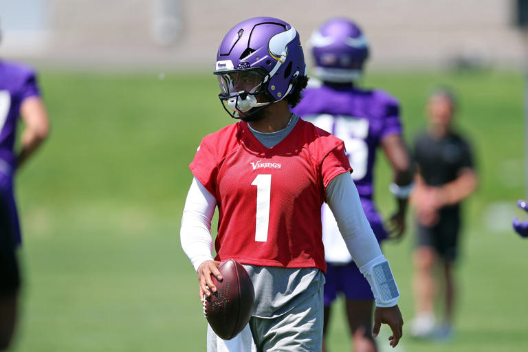 New Vikings QB Kyler Murray making 'impressive' throws in OTAs
