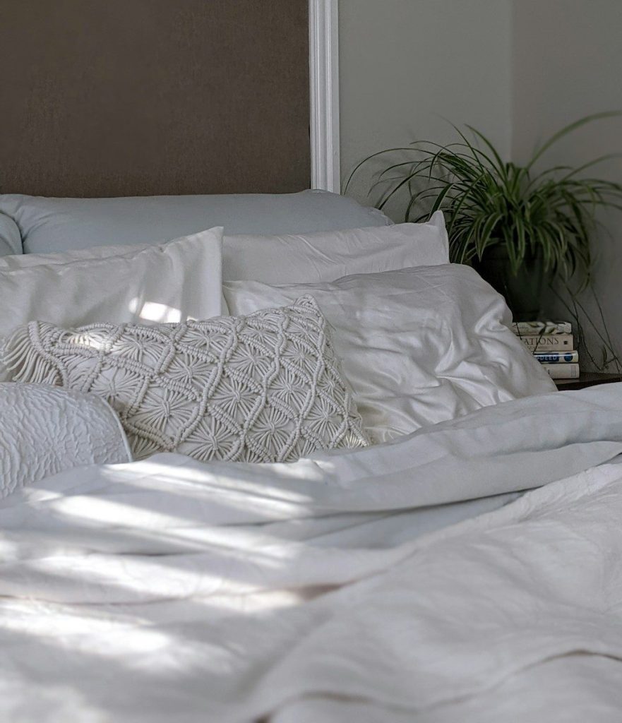 8 bedding cleaning hacks that change what happens when you skip washing ...