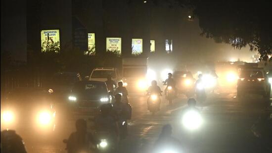 Squally dust storm sweeps through Delhi as wind speed touches 21-year high