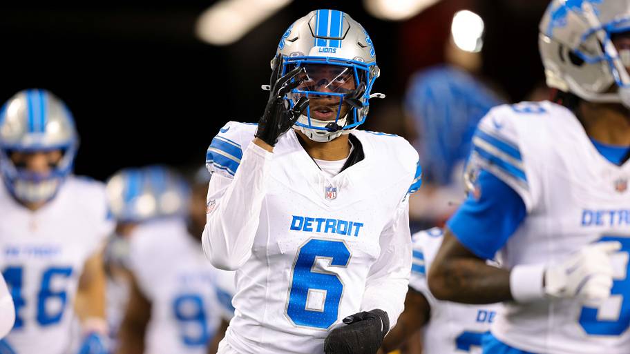 Unsigned former Lion is on the verge of joining the reigning Super Bowl ...