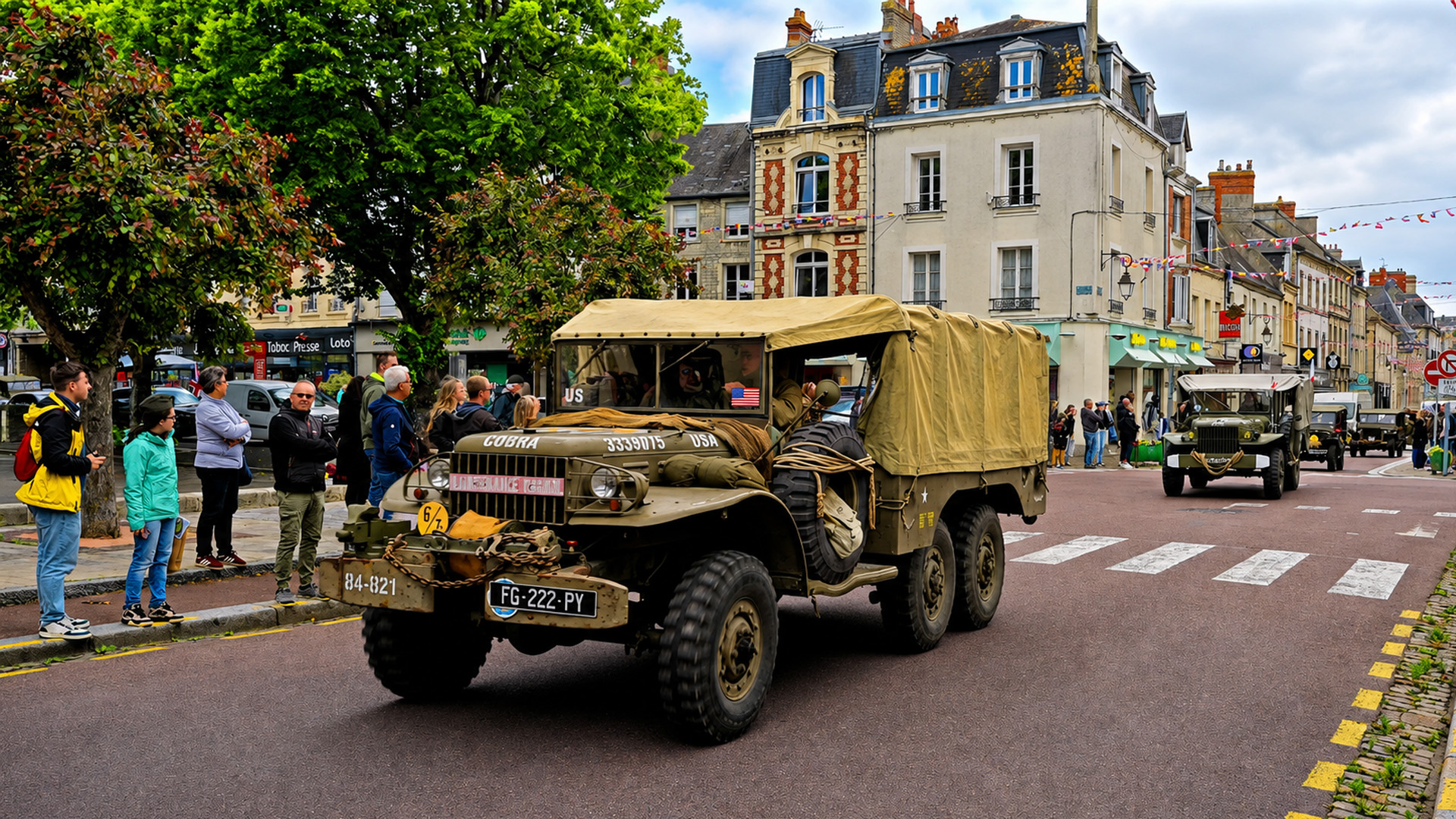 Discover Carentan les Marais military vehicles parade in Normandy (4K)