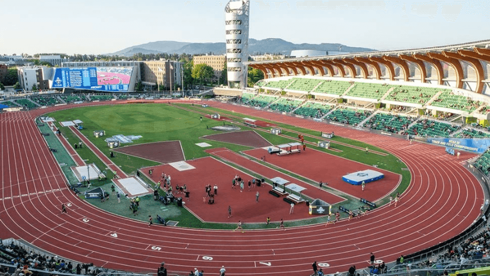 Authorities search Hayward Field after reported bomb threat, finds ...