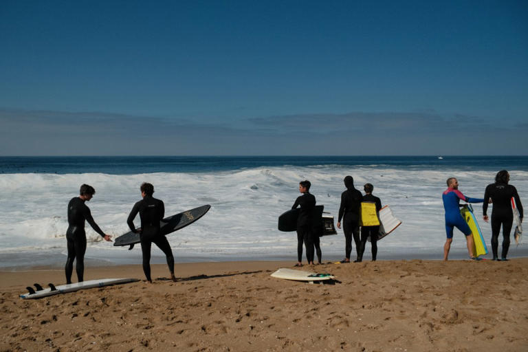 Monster waves wallop SoCal as 15-foot surf sparks beach warnings