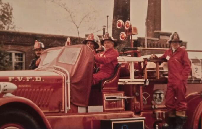 Family restores 1920s Mack fire truck in honor of late firefighter
