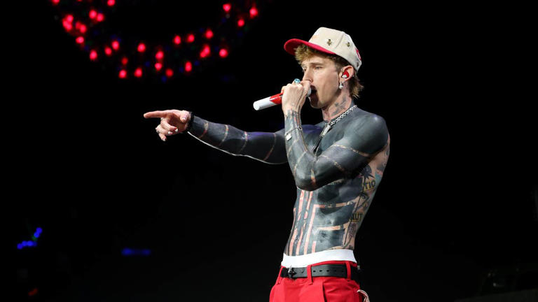 Machine Gun Kelly reveals scary side effects after covering body in ...