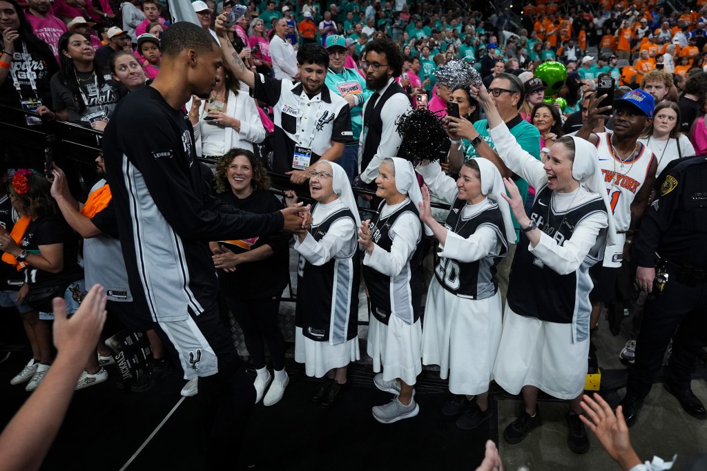 Knicks mania ignites holy war between social media influencer nuns and ...