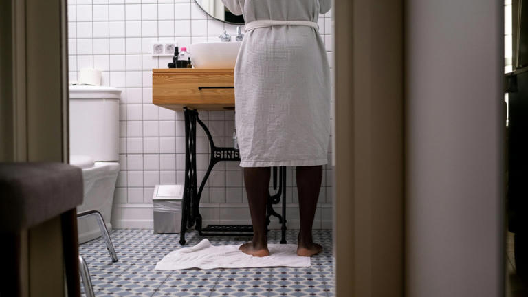 This common bathroom habit may reveal more about your health than you ...
