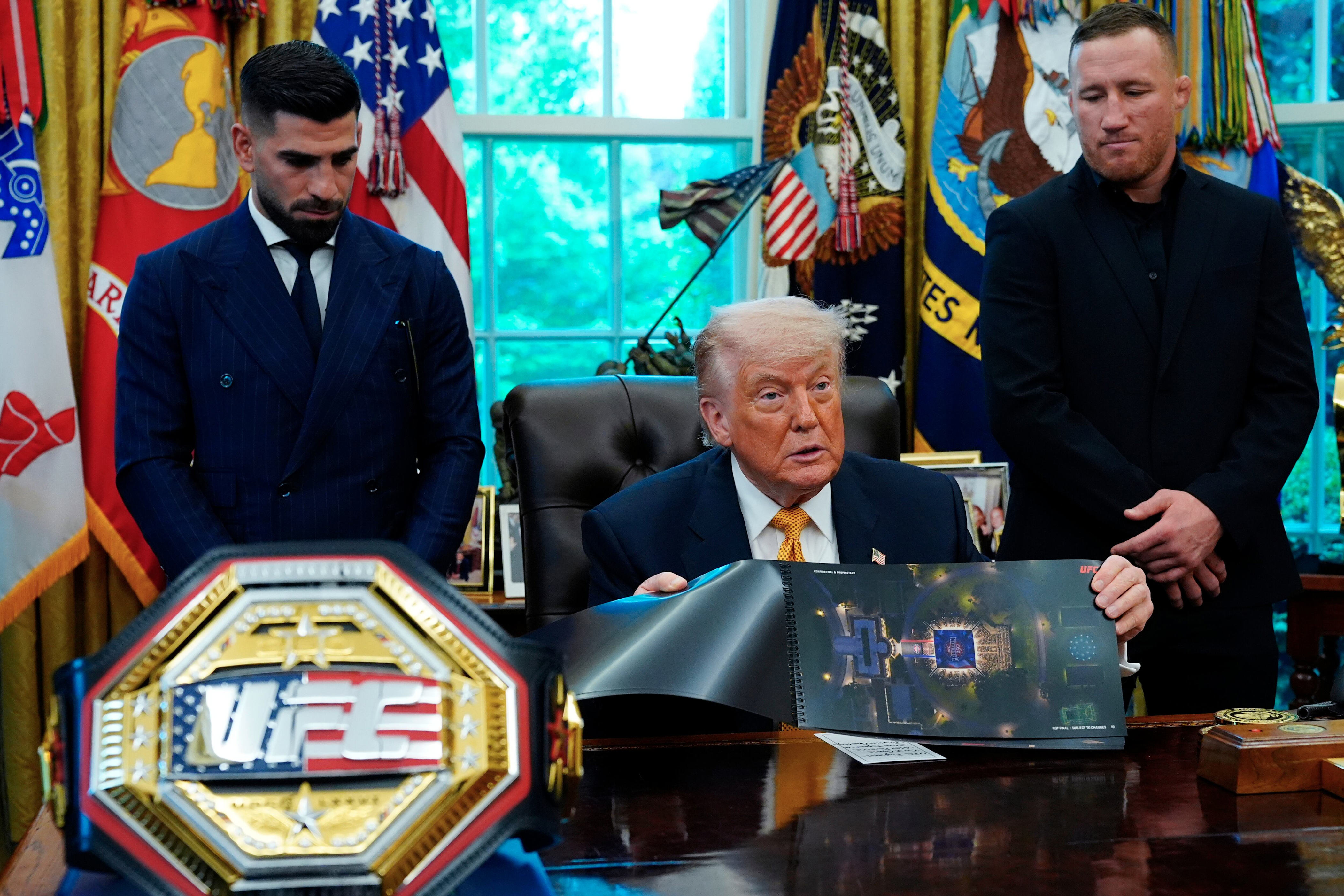 Democratic Party forms Trump investigation teams ahead of midterms