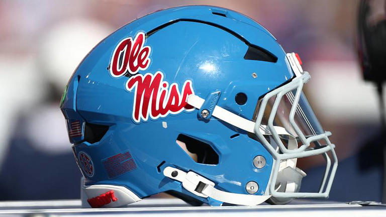 Ole Miss Rebels land another blue-chip piece to their 2027 recruiting class