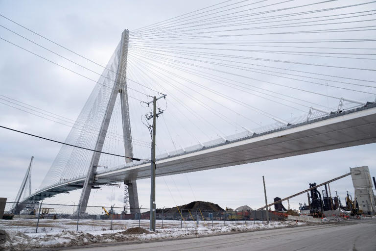 Bridge connecting Michigan and Ontario to open, facilitating billions ...