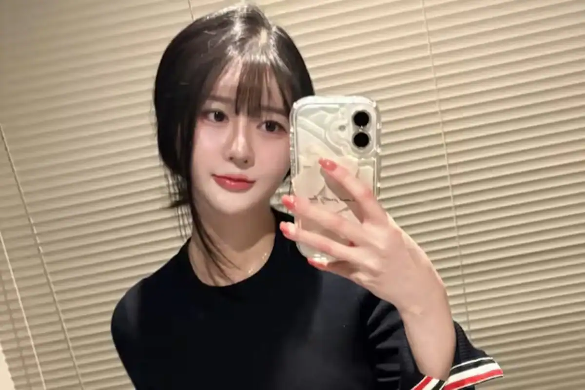 Kim Yoon Seol, cantora sul-coreana, falece aos 27 anos, causando comoção